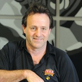 NEW VENTURE FOR VIP PETFOODS FOUNDER