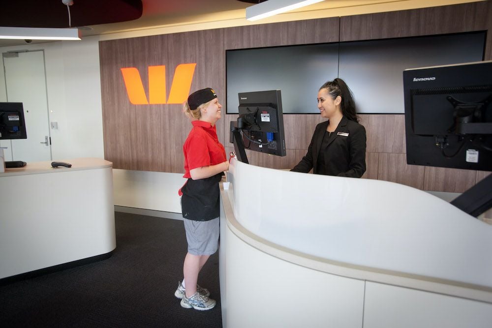 Westpac completes $725m sale of insurance business to Allianz