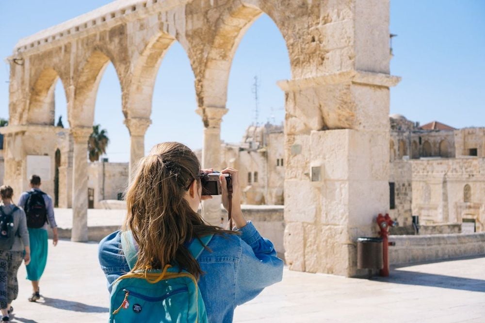 Helloworld snares the rest of Mobile Travel Agents for $36m