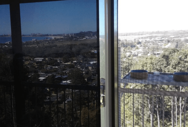 Reflective Blinds Guide: Reduce Glare and UV Fading